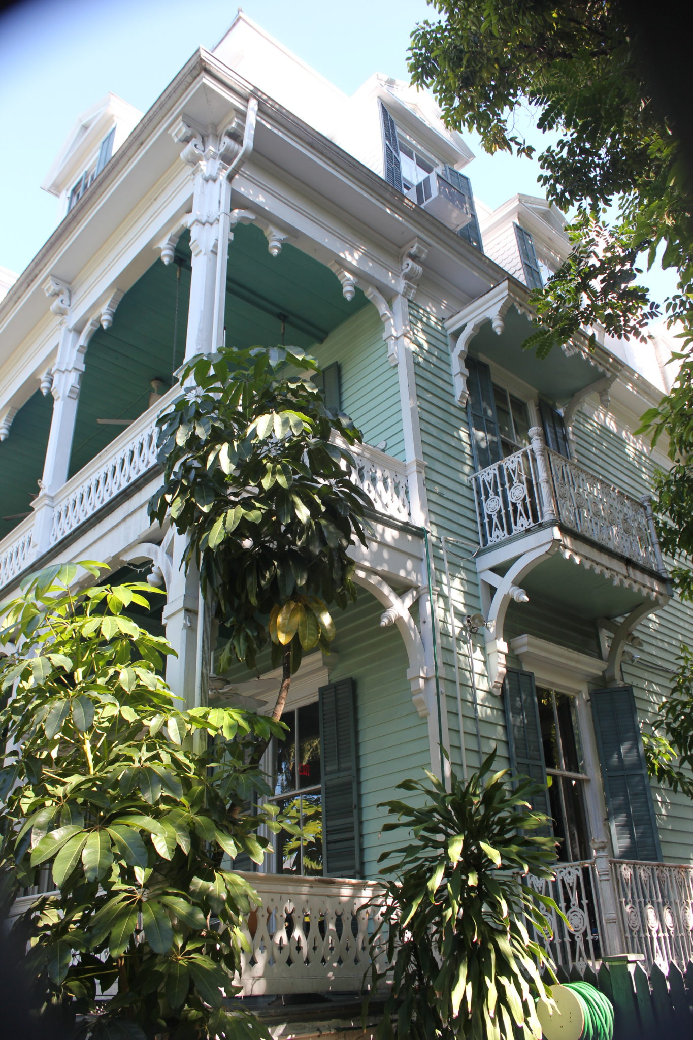 Dr. Joseph Yates Porter House - Historic Walking Tour - Fun in Key West